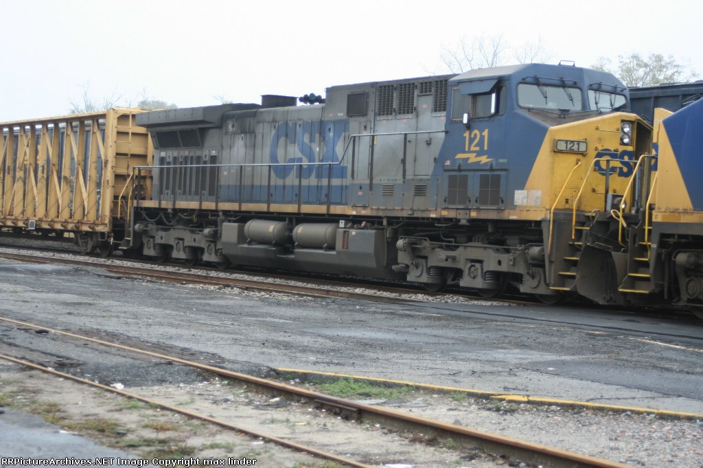CSX 121